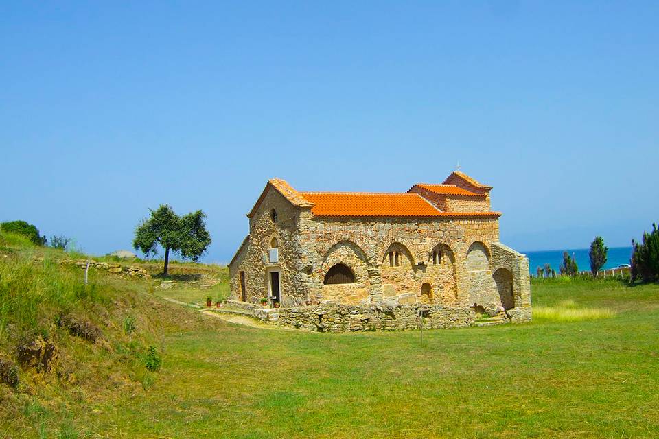 KRUJA – RODONI CAPE
