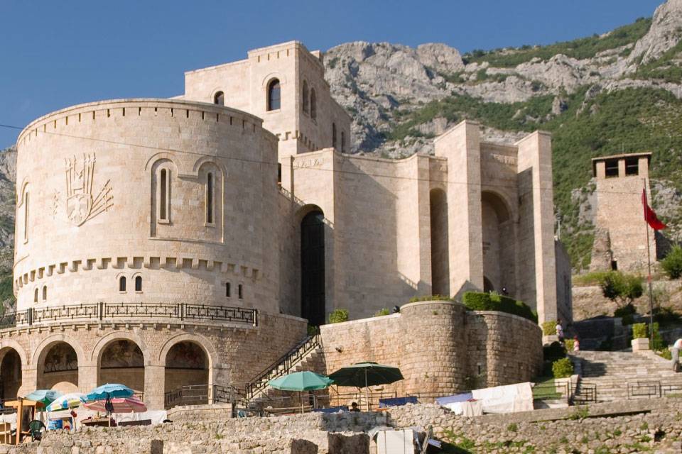 KRUJA – RODONI CAPE